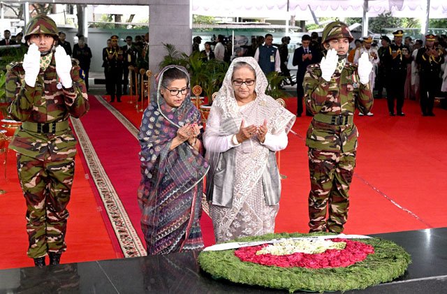 SYLHETMIRROR.COM | PM Sheikh Hasina pays homage to Bangabandhu at Dhanmondi