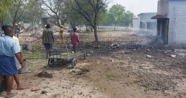 SYLHETMIRROR.COM | 8 killed in explosion at fireworks factory in India ...